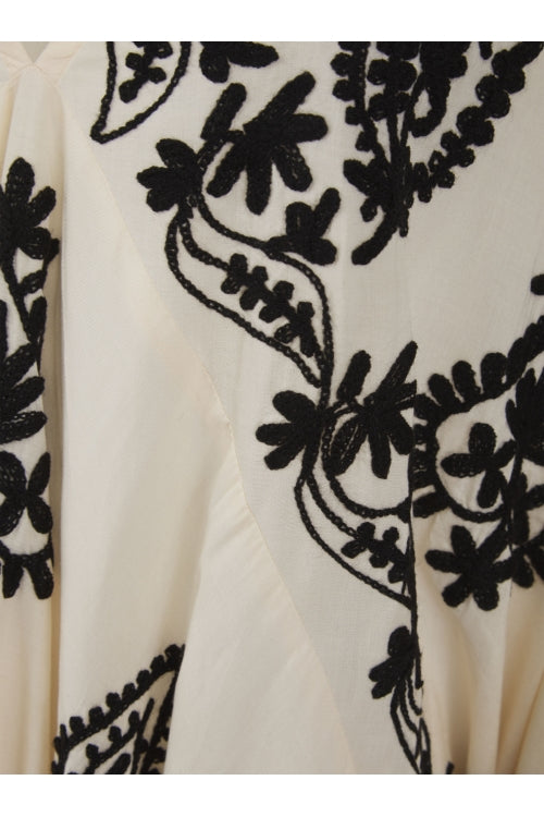 Pranella Ola Kaftan in Pearl & Black – blue Saffron Walden